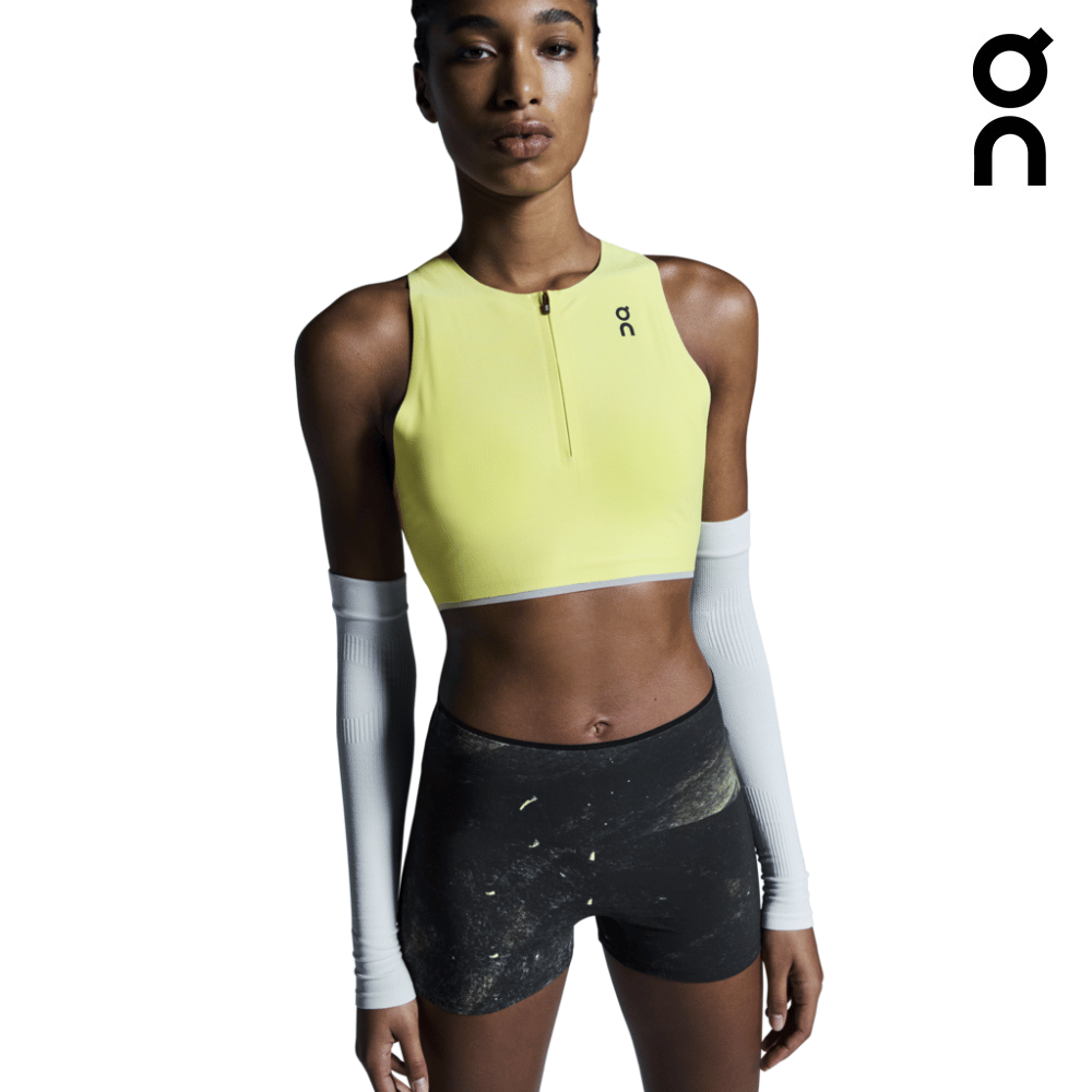 On Unisex Performance Arm Sleeves - White / White – Running Lab Singapore