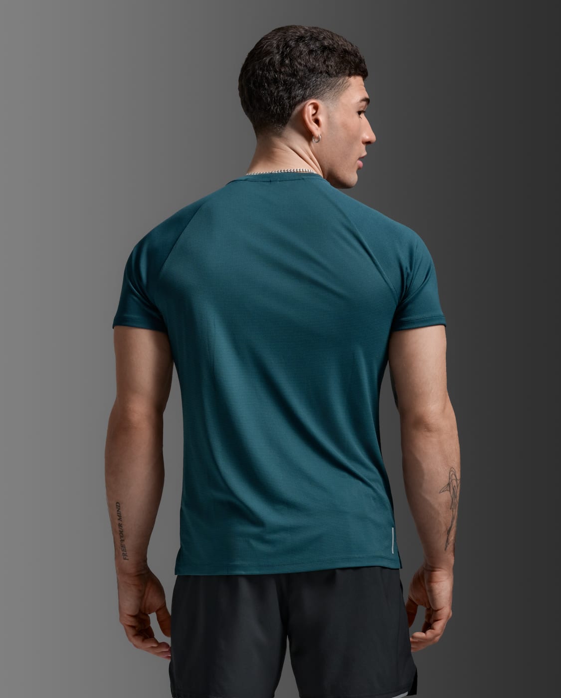 Shop 2XU Triathlon, Workout & Compression Apparel | Running Lab Singapore